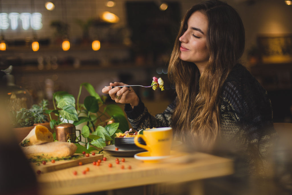 Conscious Consumption - How to Practice Mindful Eating | Rise Bar